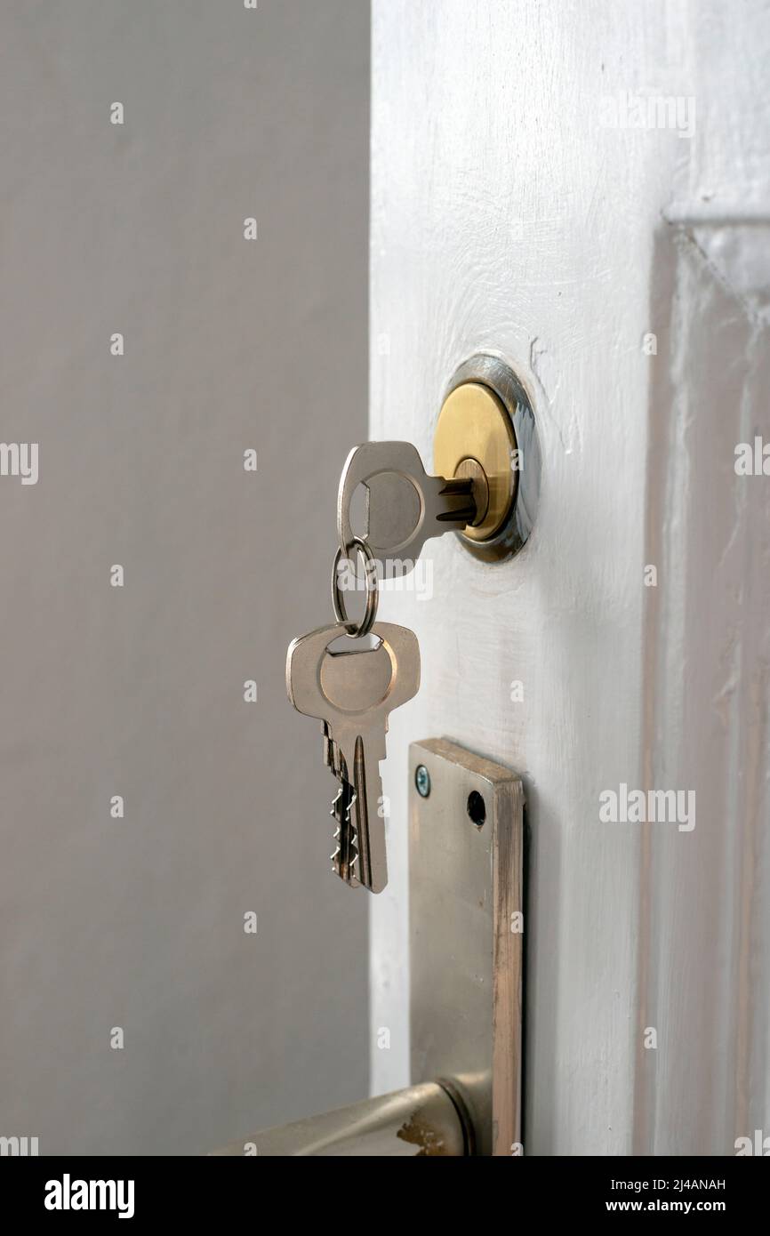 Keys to open door hi-res stock photography and images - Alamy