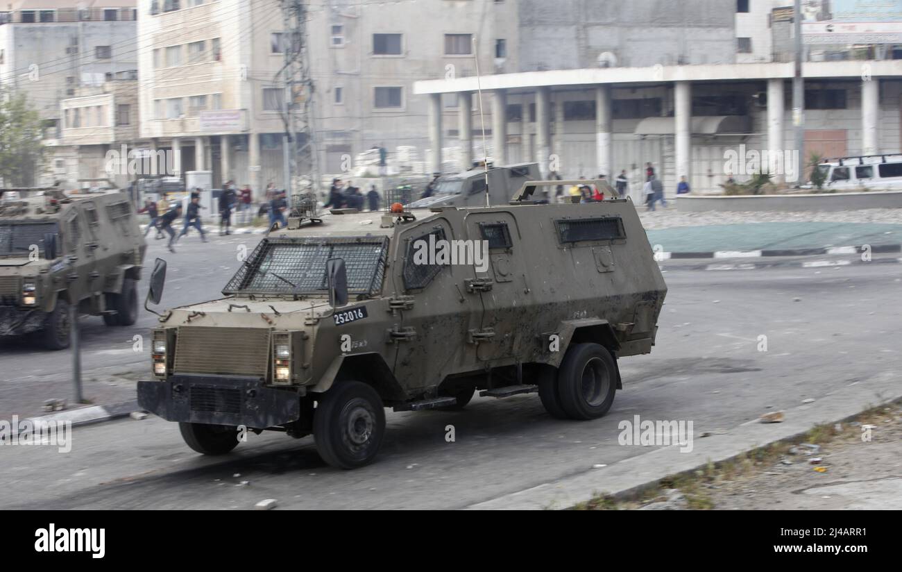 Armored clash hi-res stock photography and images - Alamy