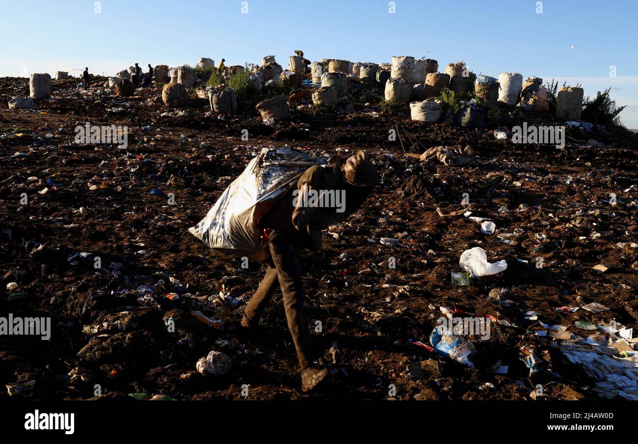 Garbage johannesburg south africa hi-res stock photography and images ...