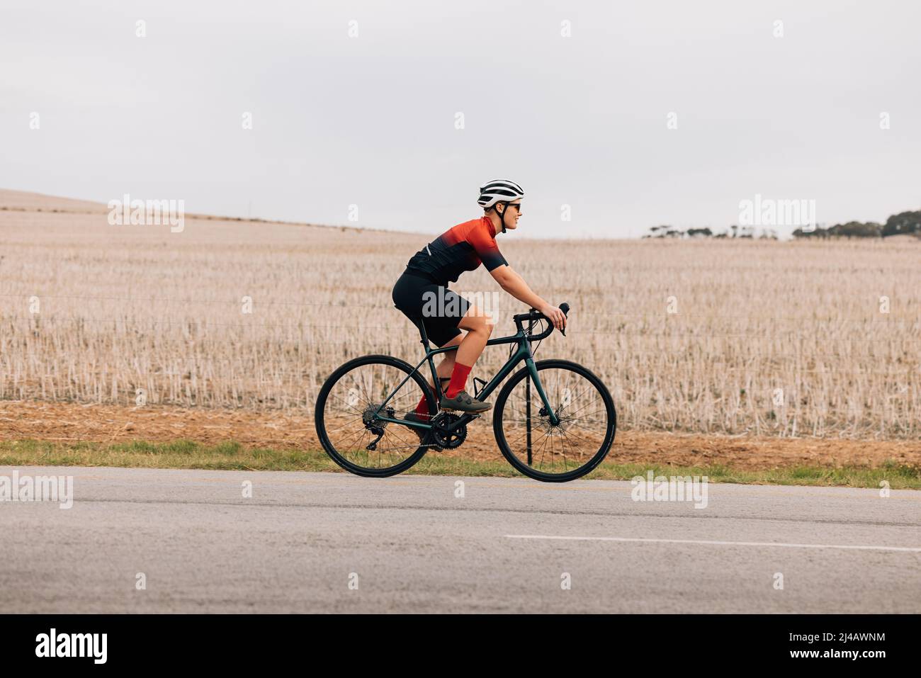 Side view of a female hi-res stock photography and images - Alamy