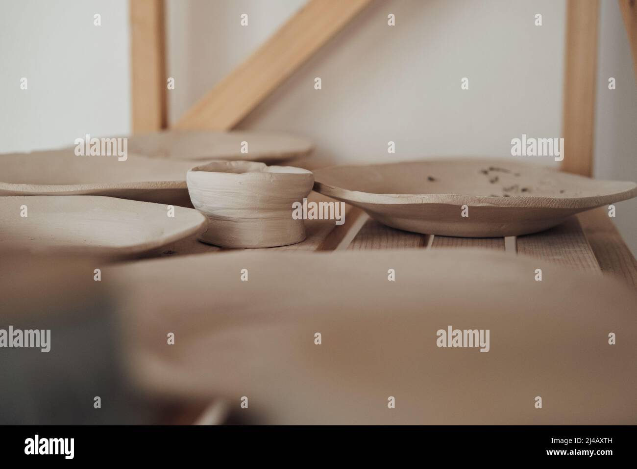 Ceramic plate creation hi-res stock photography and images - Alamy