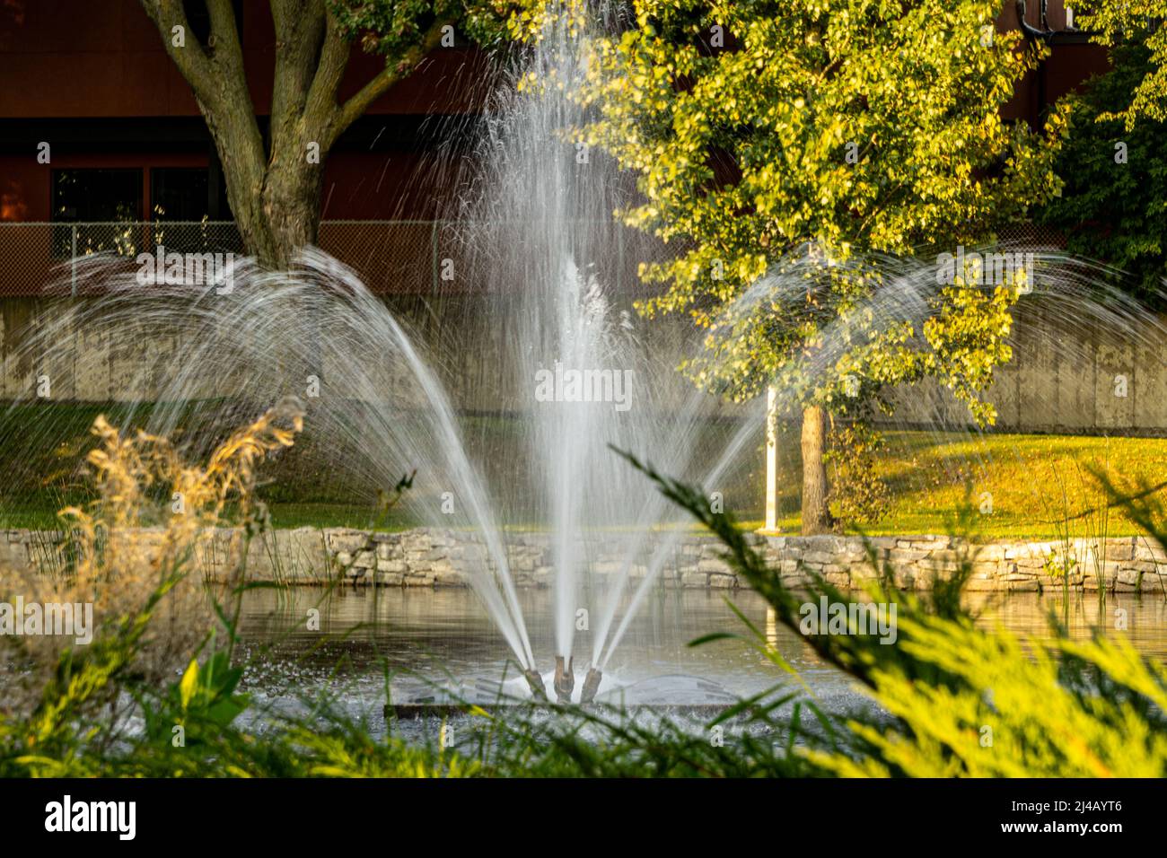 Water fountain garden modern hi-res stock photography and images - Alamy