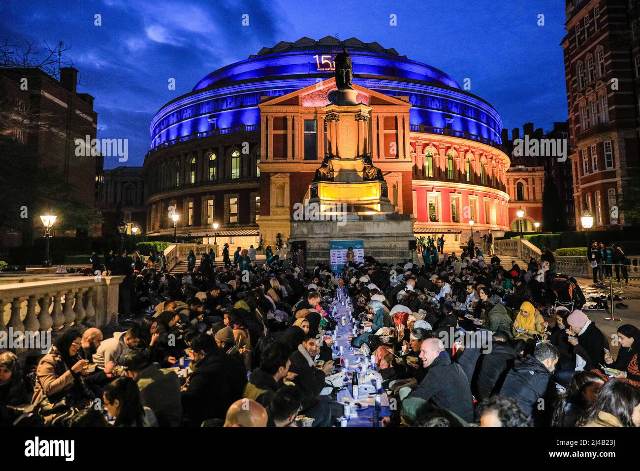 London, UK. 13th Apr, 2022. People take part in the UK's largest Open ...
