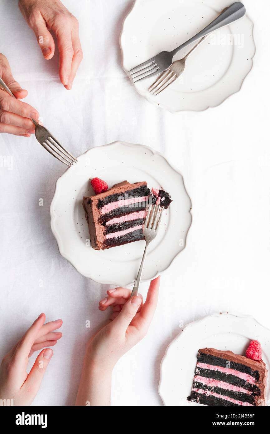 Cake slices on plates hi-res stock photography and images - Alamy