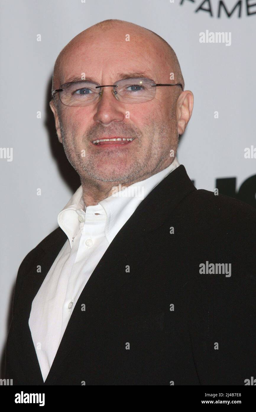 Phil Collins attends The 25th Annual Rock and Roll Hall of Fame ...