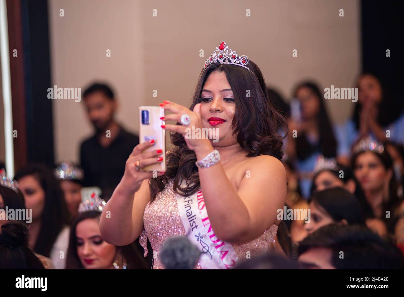 Beauty pageant contestant hi-res stock photography and images - Alamy