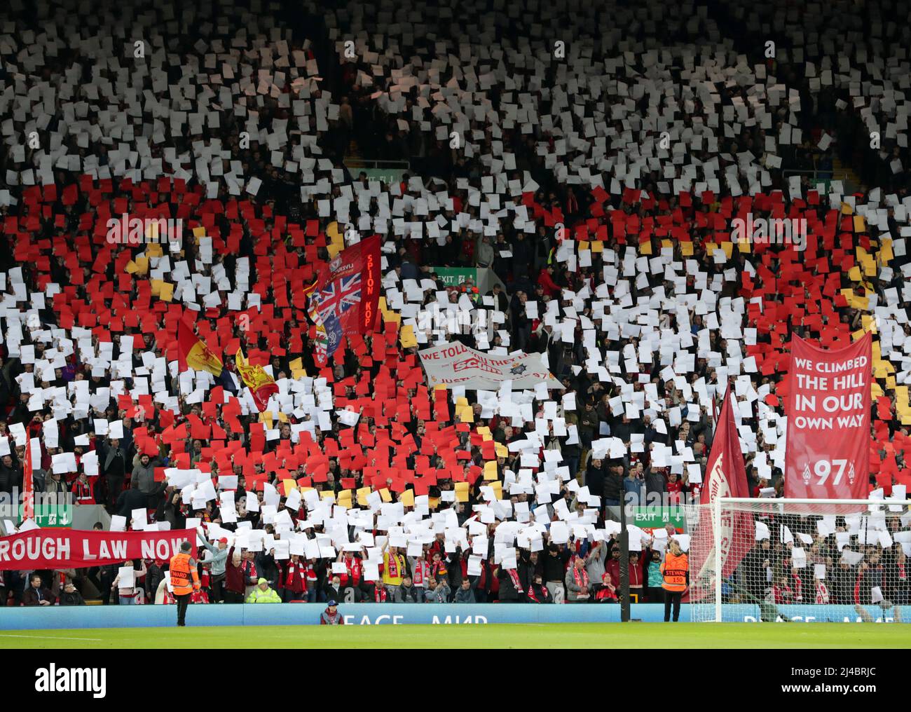 Hillsborough disaster 1989 hi-res stock photography and images - Alamy
