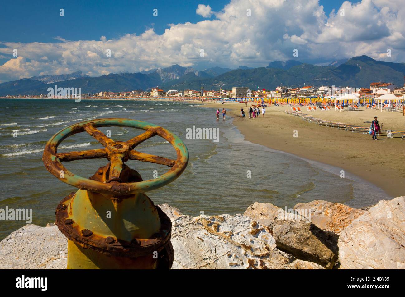 Viareggio italy beach hi-res stock photography and images - Alamy