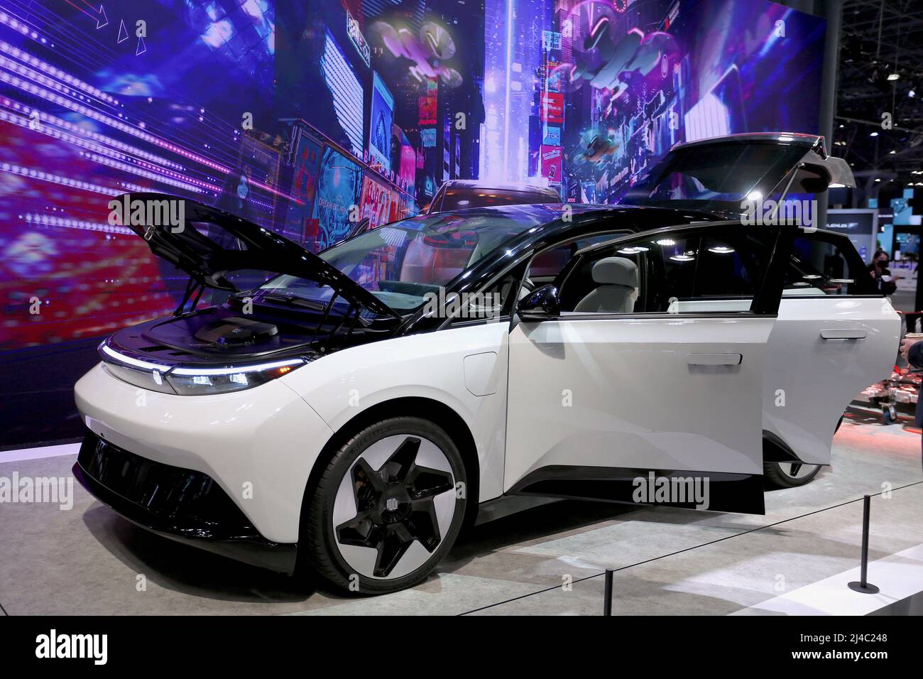 California startup Indi EV electric car with built-in gaming computer ...