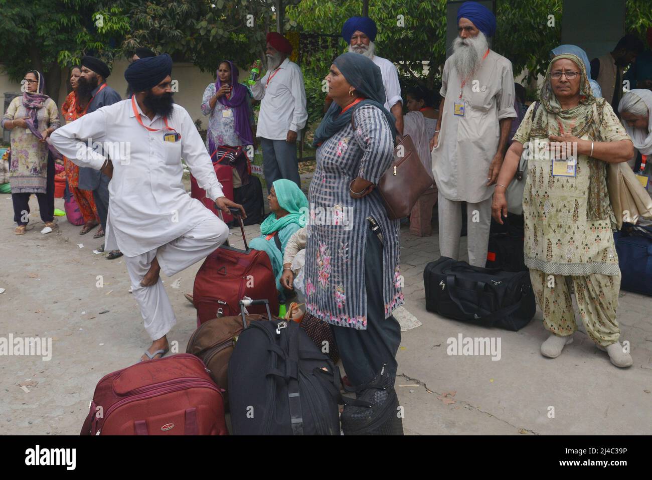 Lahore, Punjab, Pakistan. 12th Apr, 2022. A large number of Indian Sikh ...