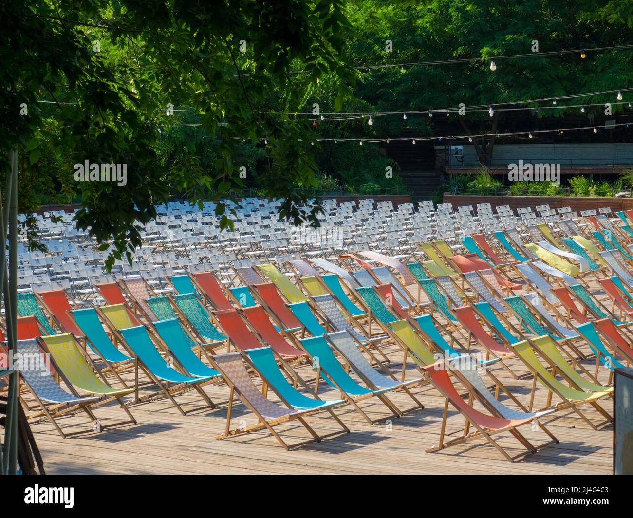 Rest in park open air hi-res stock photography and images - Alamy
