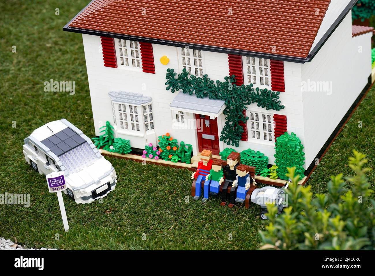 Lego Family House 2022