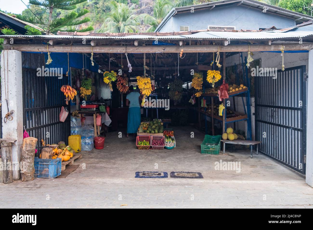 fruit local store Stock Photo - Alamy