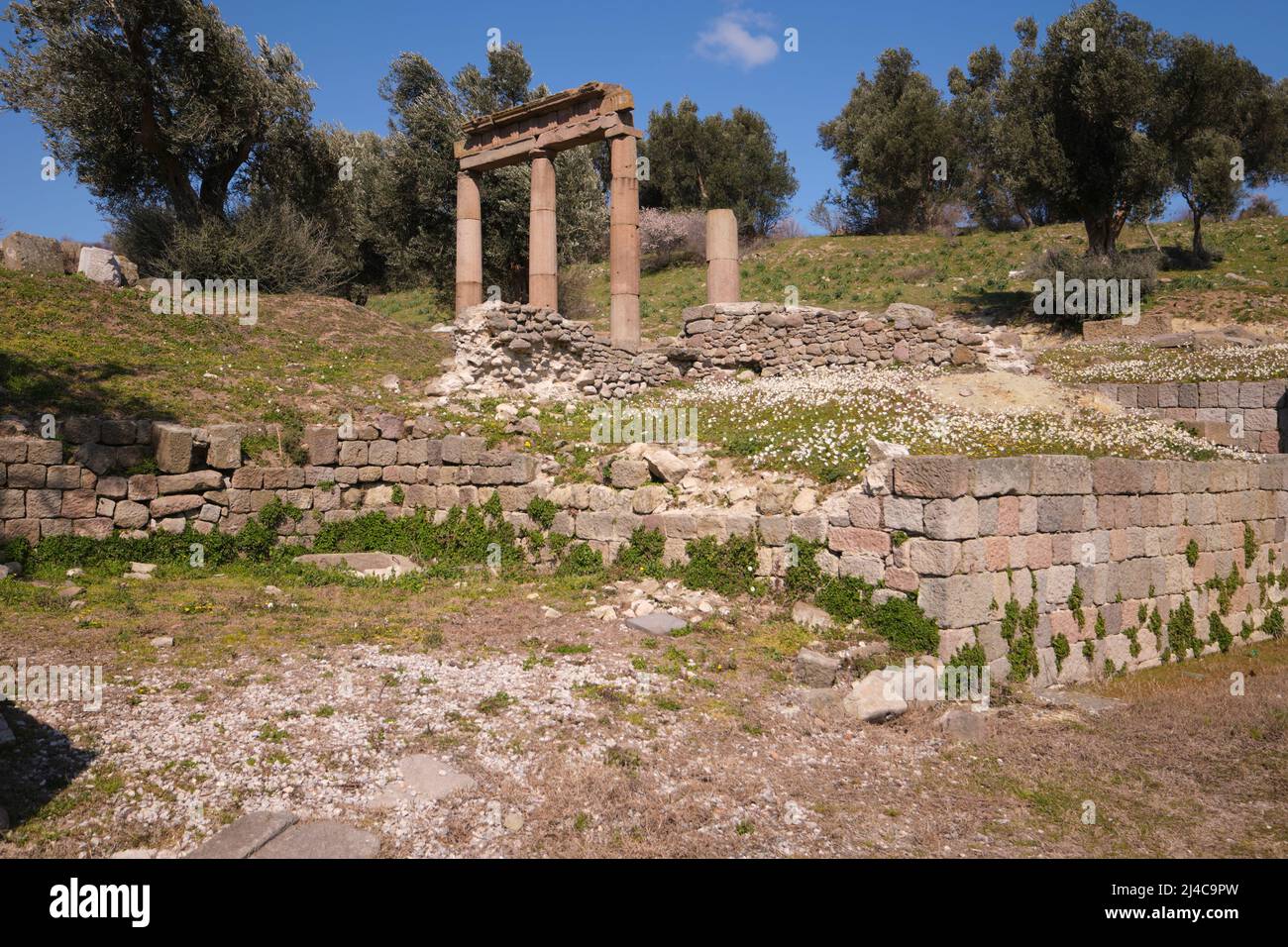 Red sandstone columns hi-res stock photography and images - Alamy