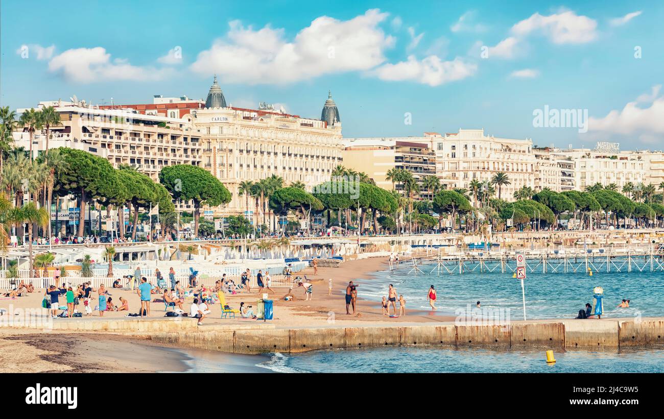 Cannes architecture hi-res stock photography and images - Alamy