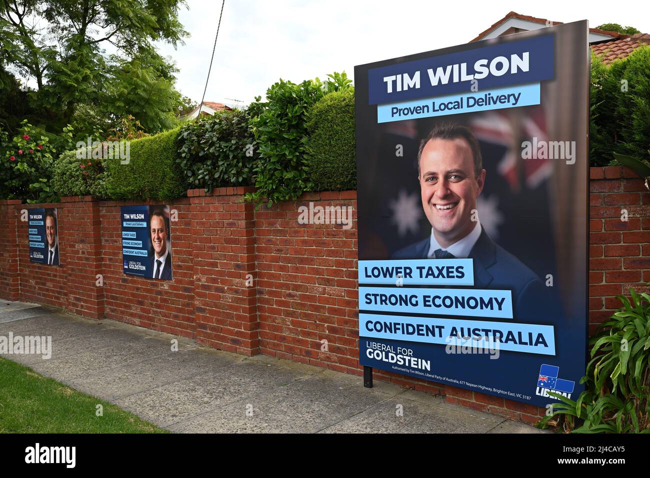 Australian federal member of parliament hi-res stock photography and ...