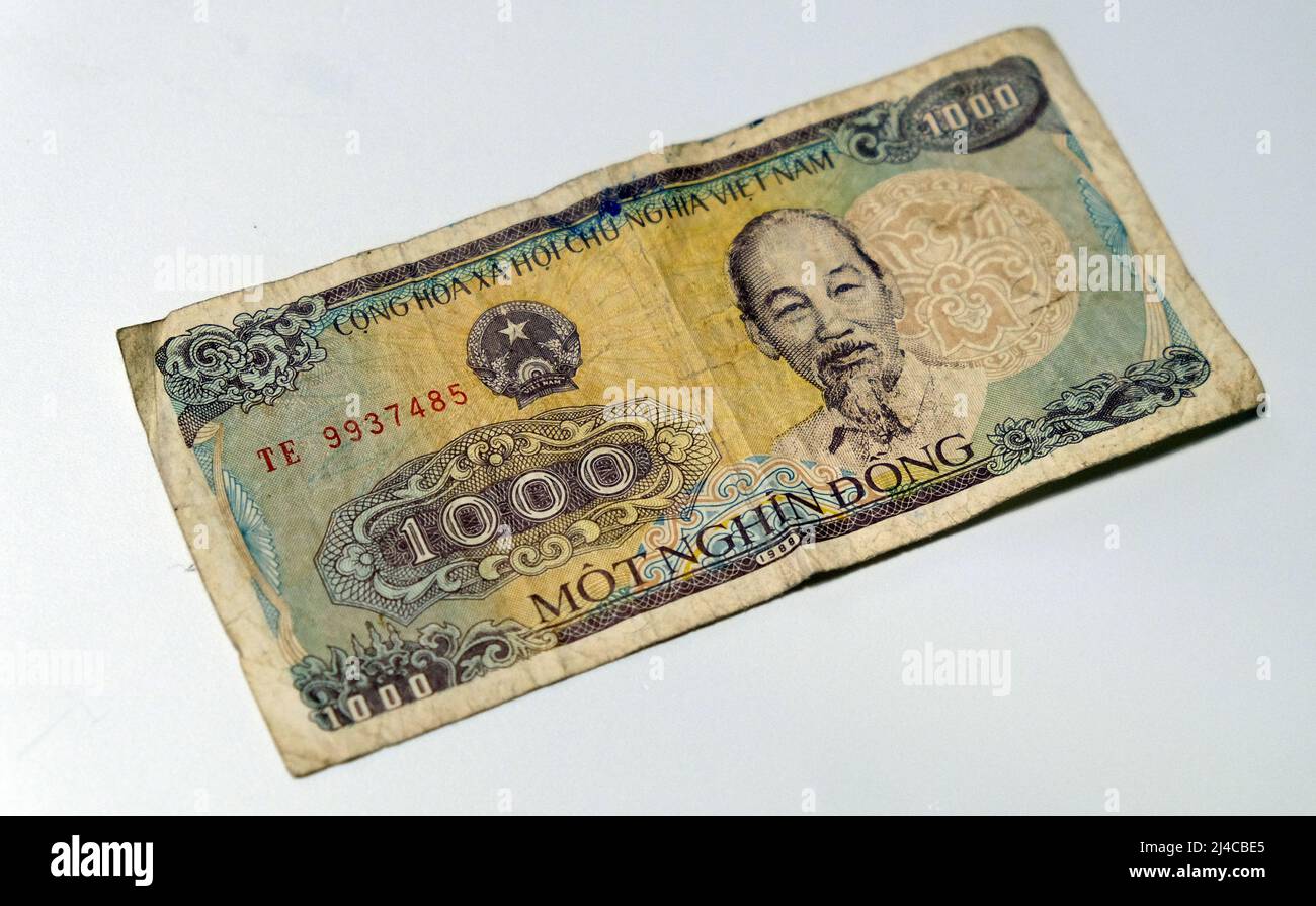 Dong currency hi-res stock photography and images - Alamy