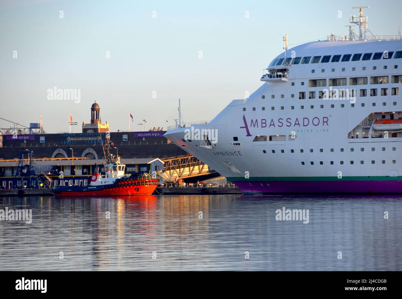 Mv ambience hi-res stock photography and images - Alamy