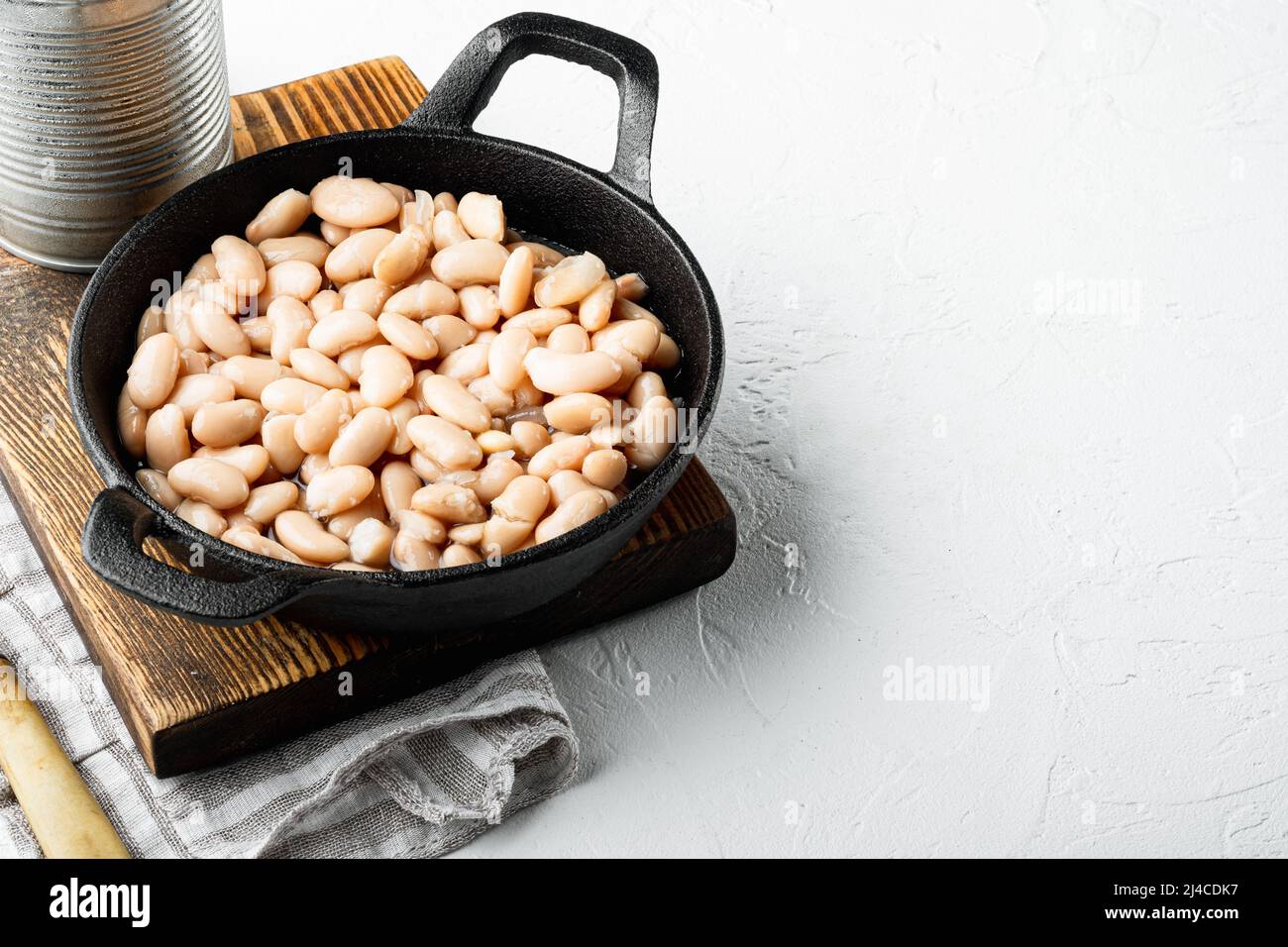 Pinto beans pan hi-res stock photography and images - Alamy