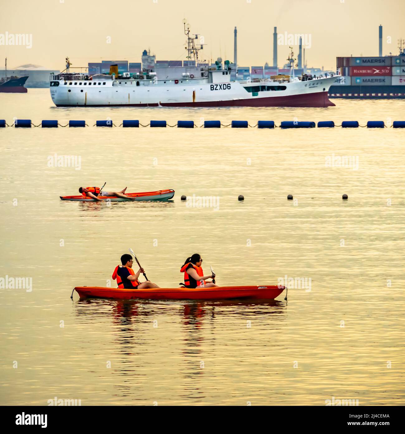 Sentosa sunset hi-res stock photography and images - Alamy