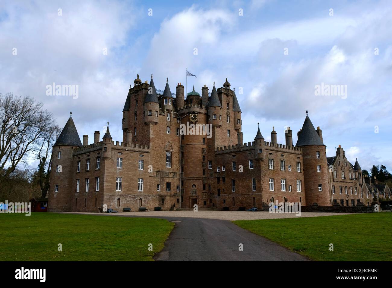 Glamis Castle in Angus Scotland birthplace of Queen Elizabeth ...