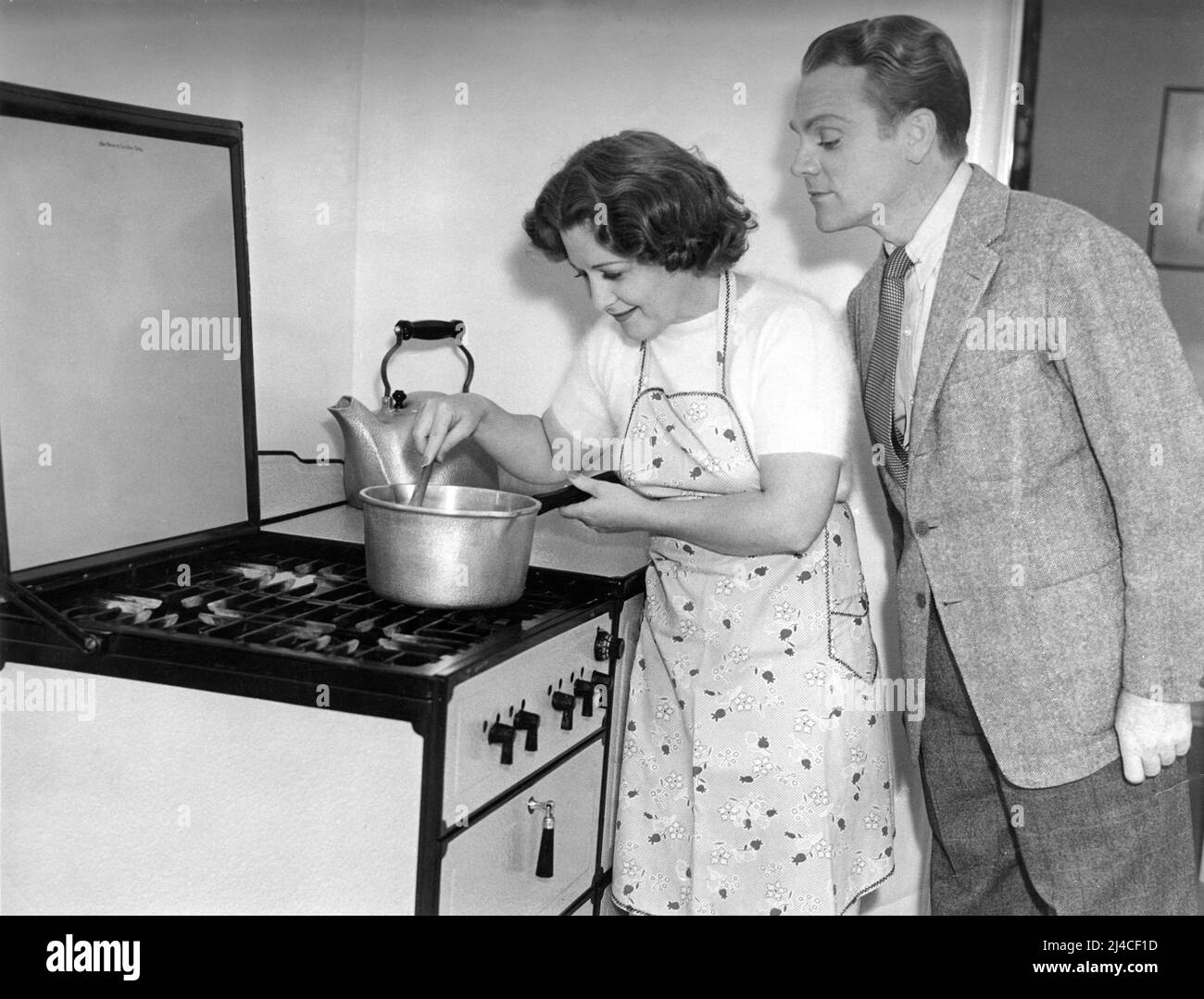 JAMES CAGNEY and his Wife BILLE / FRANCES CAGNEY at home in their ...