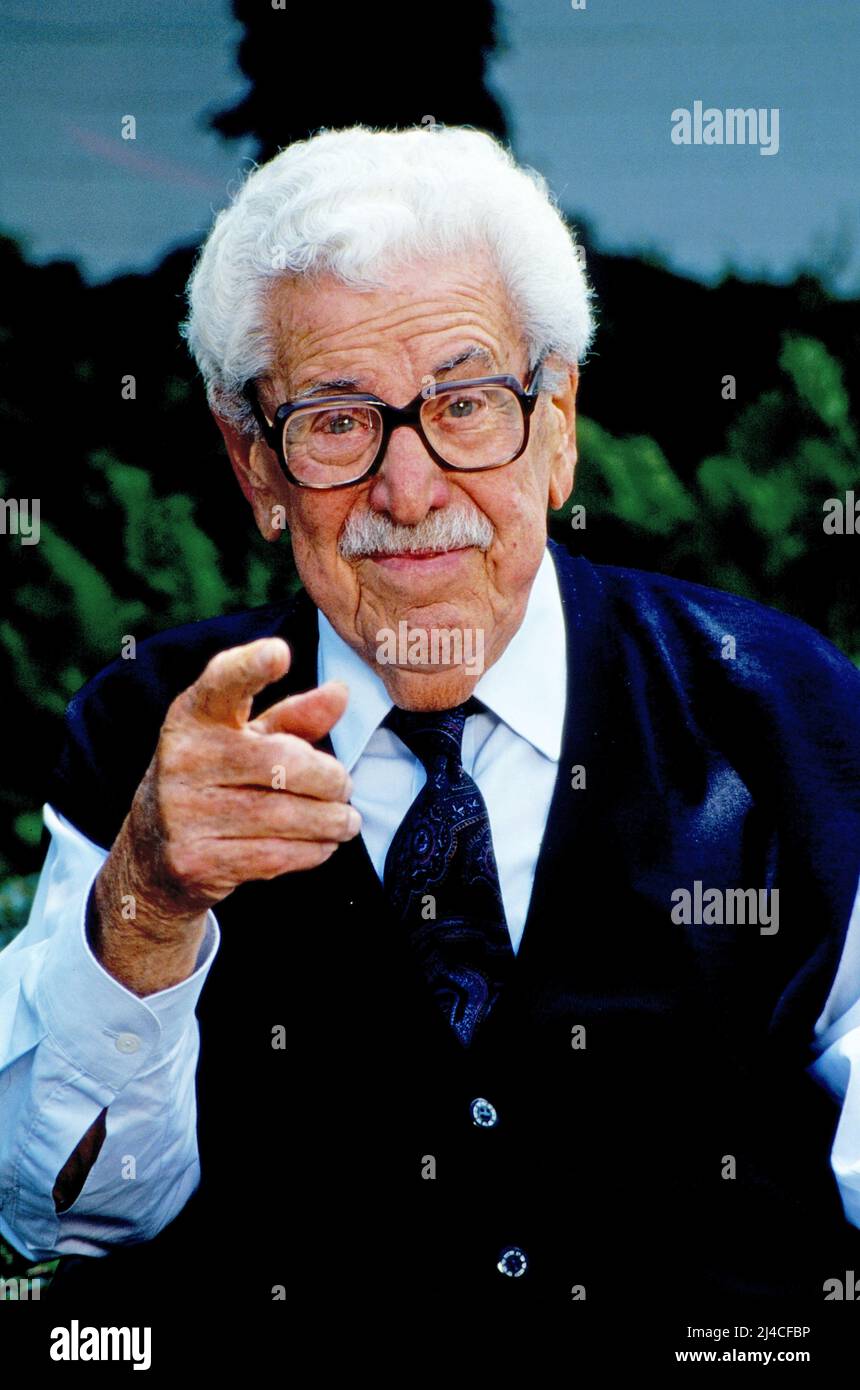 Willy Millowitsch, deutscher Schauspieler, Volksschauspieler, Regisseur ...