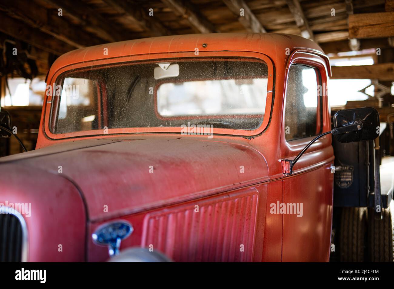 Ford truck with wooden hi-res stock photography and images - Alamy