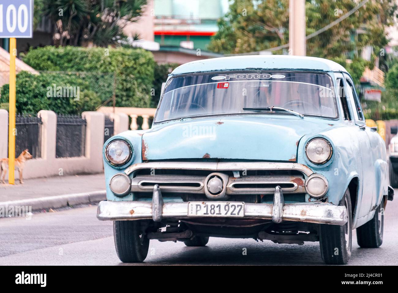 Vintage old American car in Cuba Stock Photo - Alamy