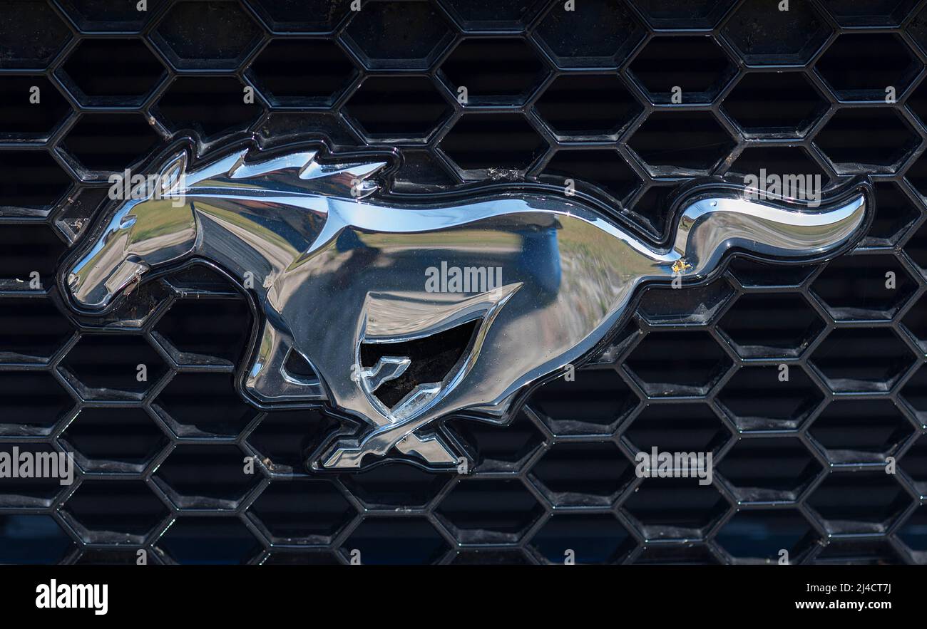 Radiator grille figure hi-res stock photography and images - Alamy