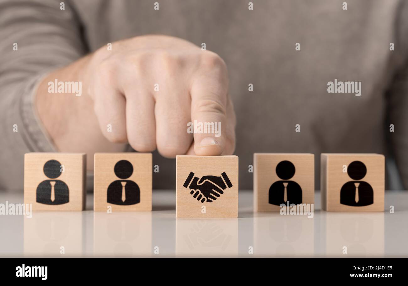 Outline cube hi-res stock photography and images - Alamy