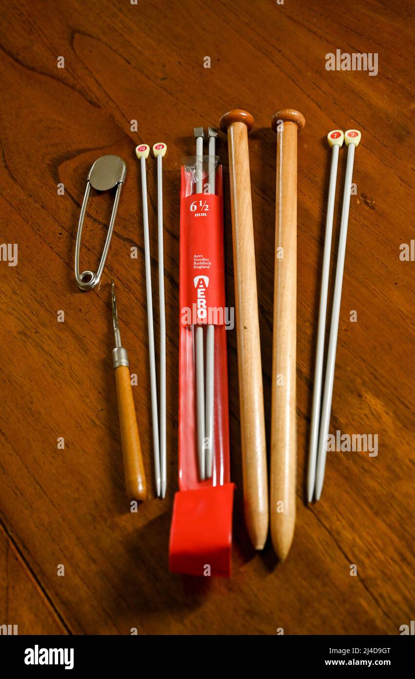 Selection of old knitting needles and hooks Stock Photo - Alamy