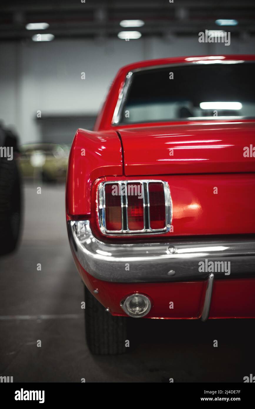 Classic red ford mustang hi-res stock photography and images - Alamy