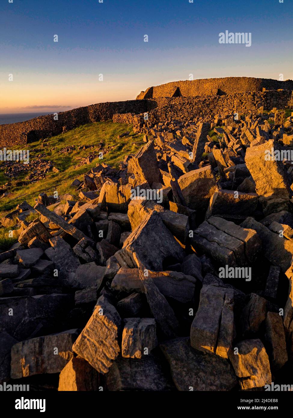 Wall dun aengus hi-res stock photography and images - Alamy