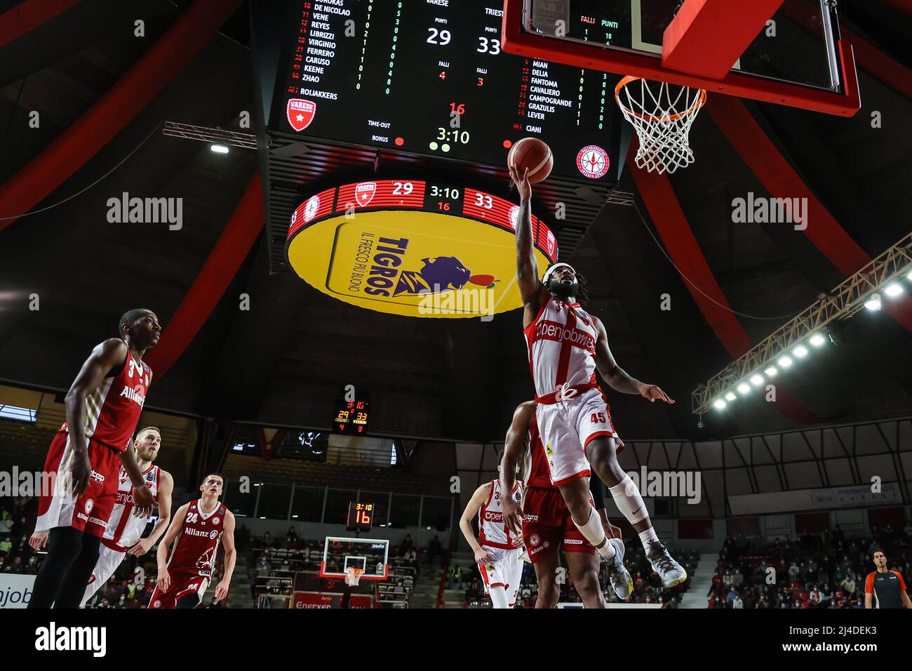 Basketball player 2021 2022 hi-res stock photography and images - Alamy