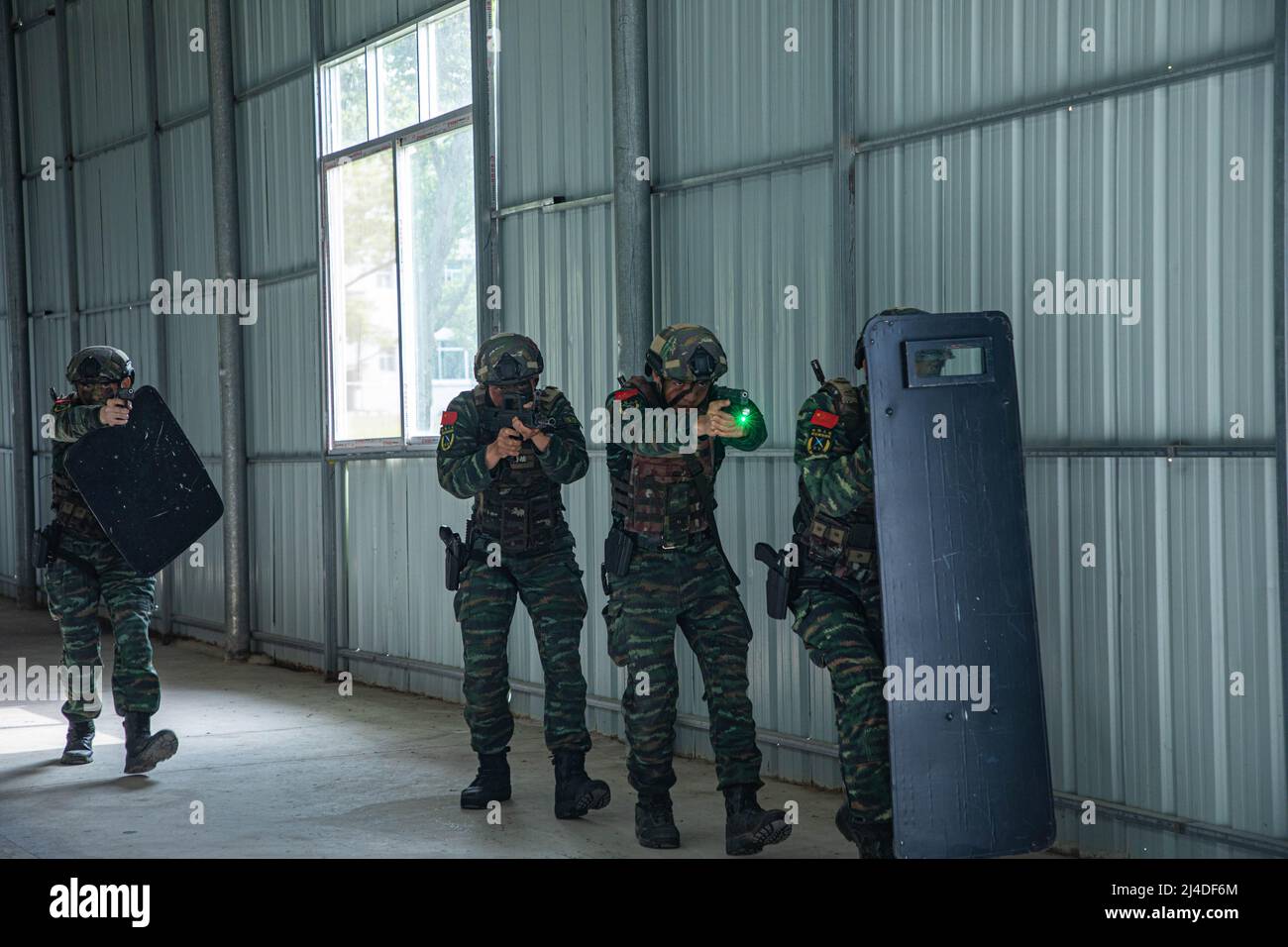 HEZHOU, CHINA - APRIL 14, 2022 - Members of special operations unit of ...
