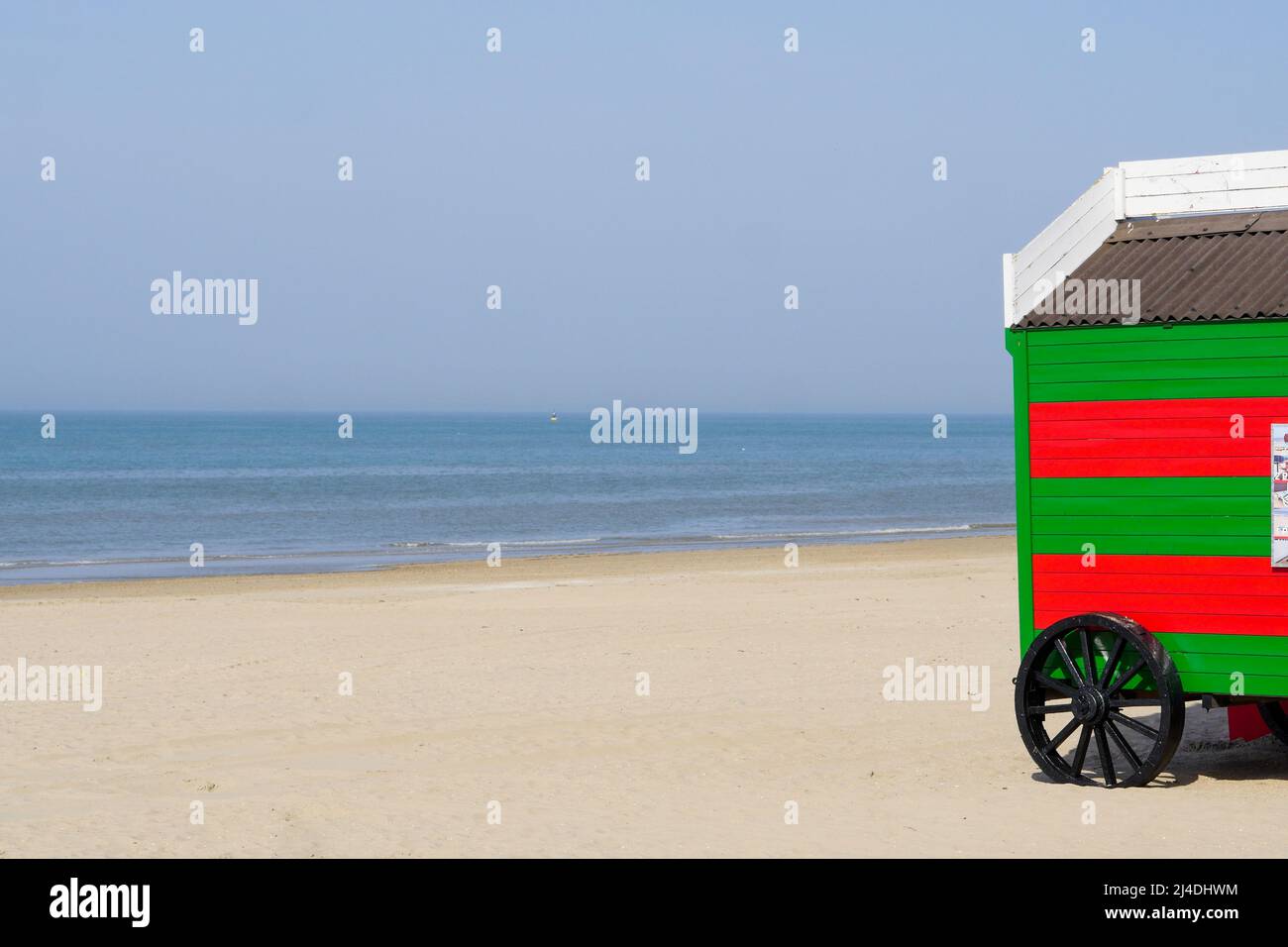 Beach huts, De Panne - La Panne, Belgium Stock Photo - Alamy