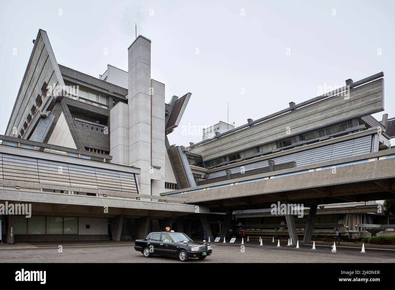 Kyoto International Conference Center, designed by Sachio Otani (1966 ...