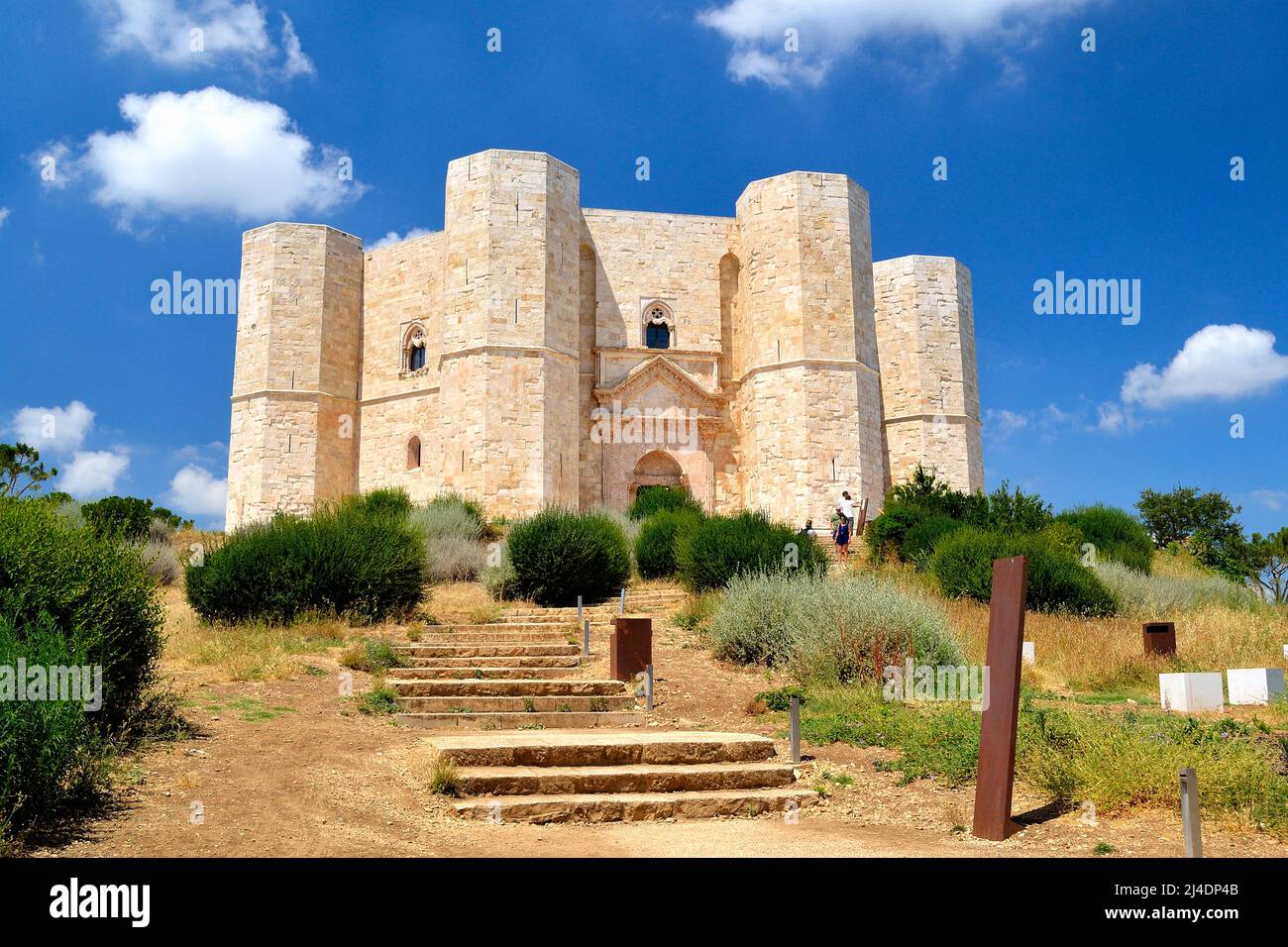 Castel del monte in hi-res stock photography and images - Alamy