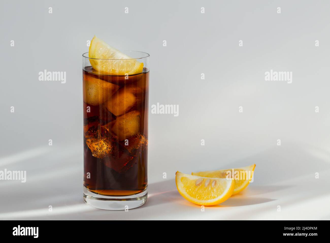 Iced cola with lemon hi-res stock photography and images - Alamy