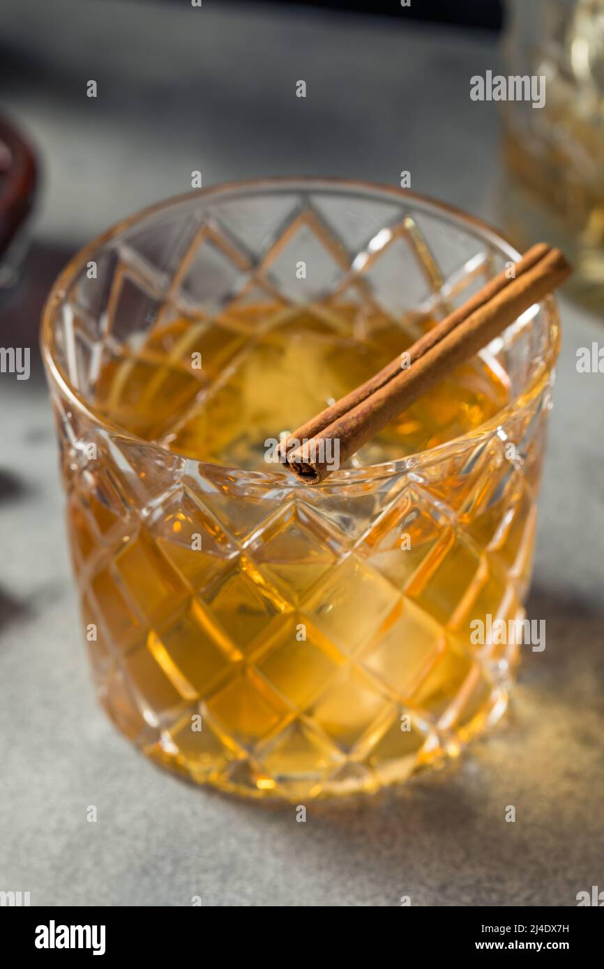 Cinnamon old fashioned hi-res stock photography and images - Alamy