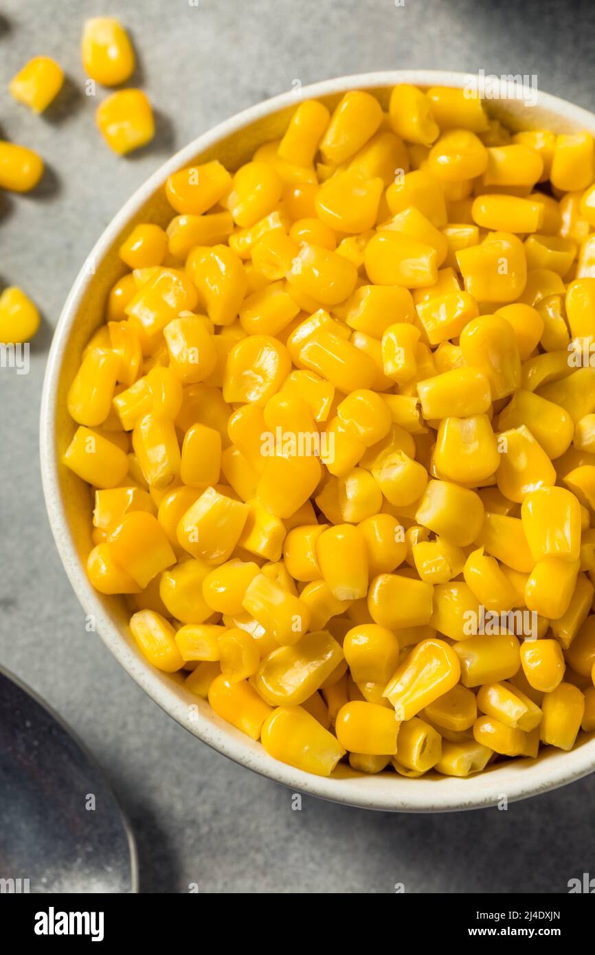 Sweet yellow corn background hi-res stock photography and images - Alamy