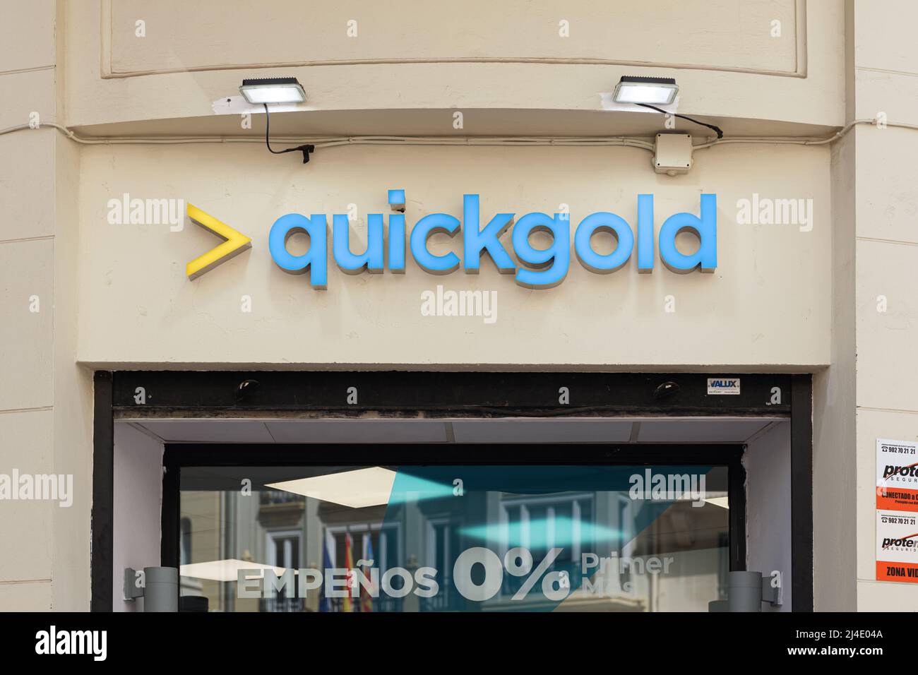 VALENCIA, SPAIN - APRIL 14, 2022: Quickgold is a shop chain specialized ...