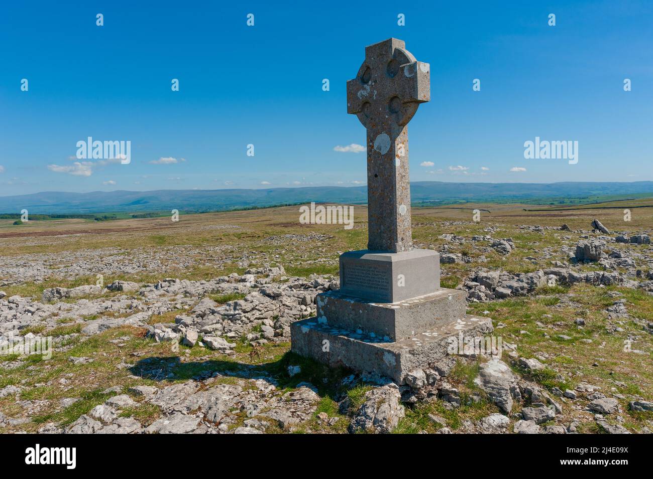 Memorial Cross on Beacon Fell near Orton in Cumbria Stock Photo - Alamy