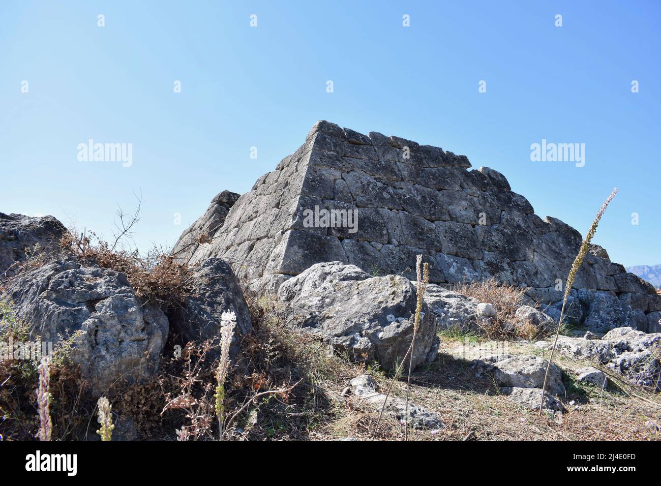 Ancient pyramide greece hi-res stock photography and images - Alamy