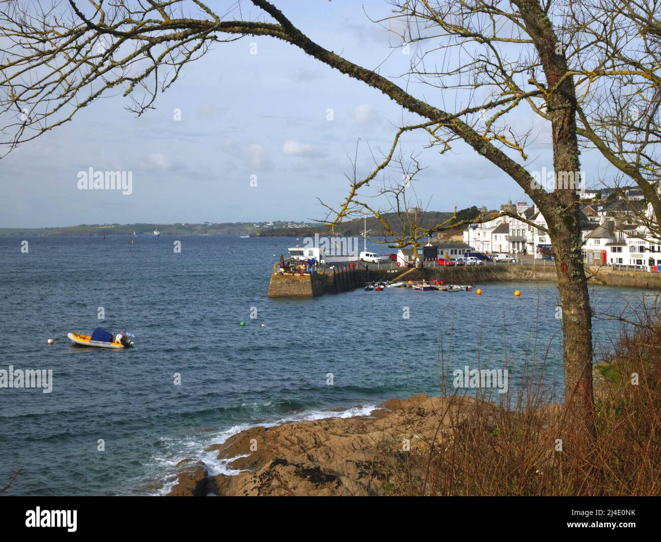 St mawes harbour hi-res stock photography and images - Alamy
