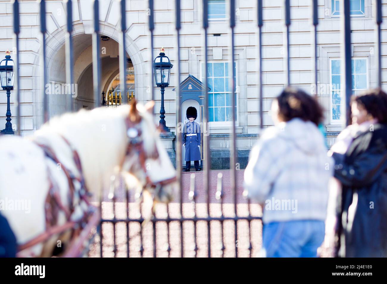 People gather outside Buckingham Palace in central London ahead of ...