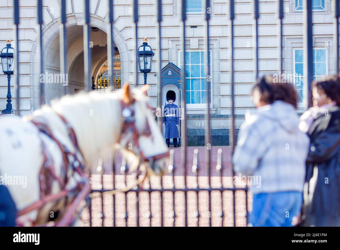 People gather outside Buckingham Palace in central London ahead of ...