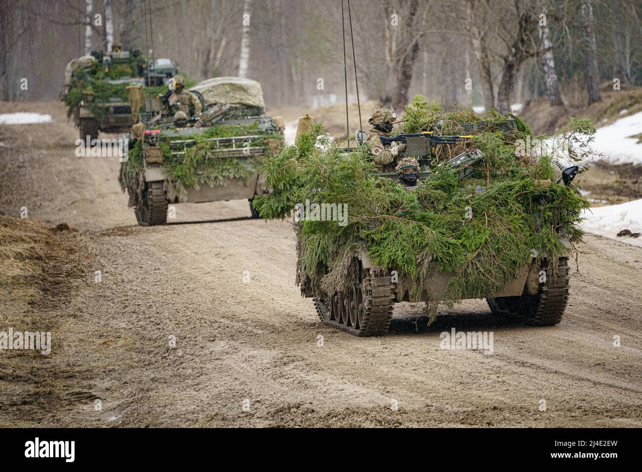 Camouflaged military soldiers on hi-res stock photography and images ...