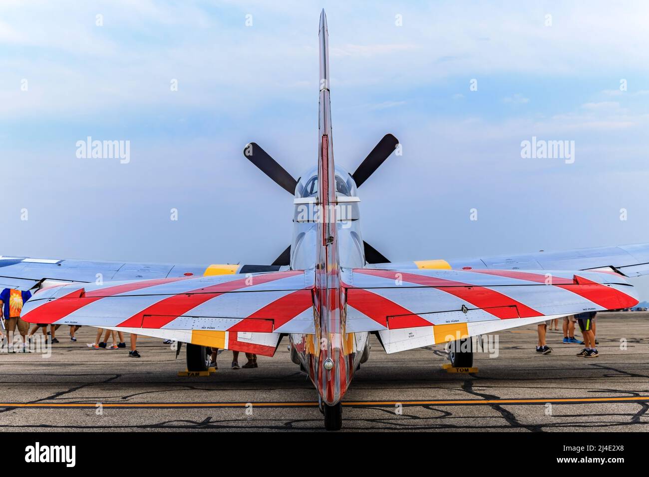 P51 mustang red tail hi-res stock photography and images - Alamy